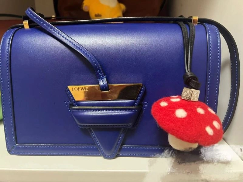 Budget-friendly Loewe Ornaments