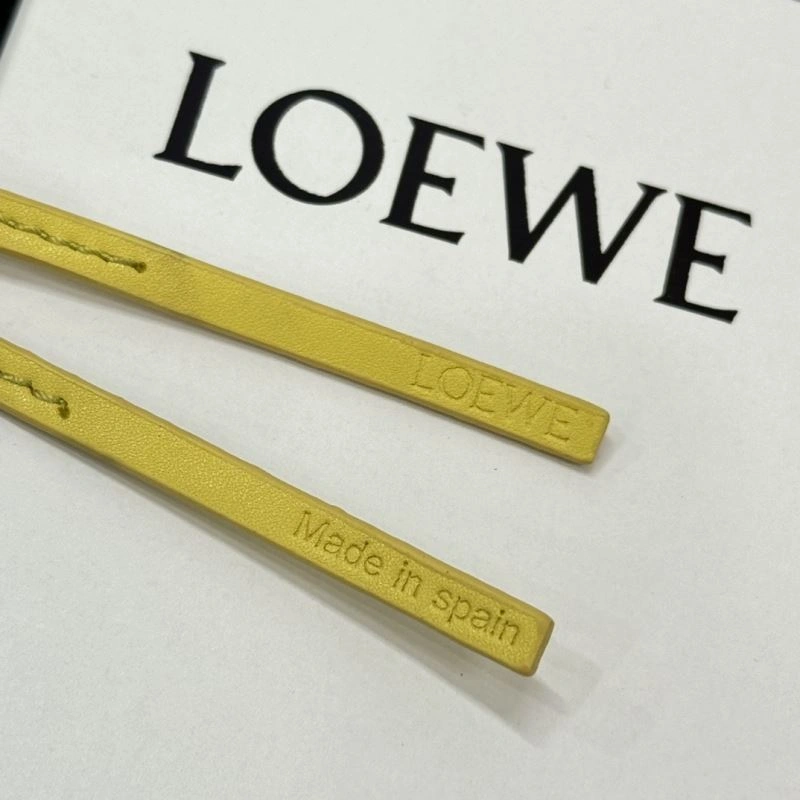 Accurate model Loewe Ornaments