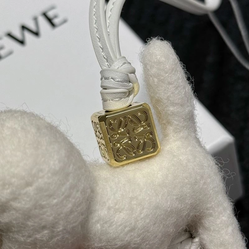 Economical Loewe Ornaments