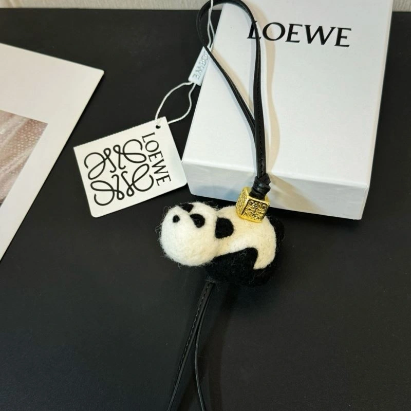 Value-priced Loewe Ornaments