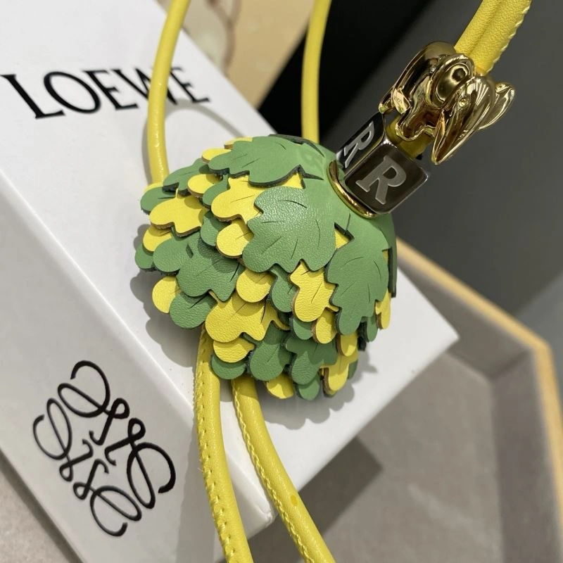 Real Loewe Ornaments