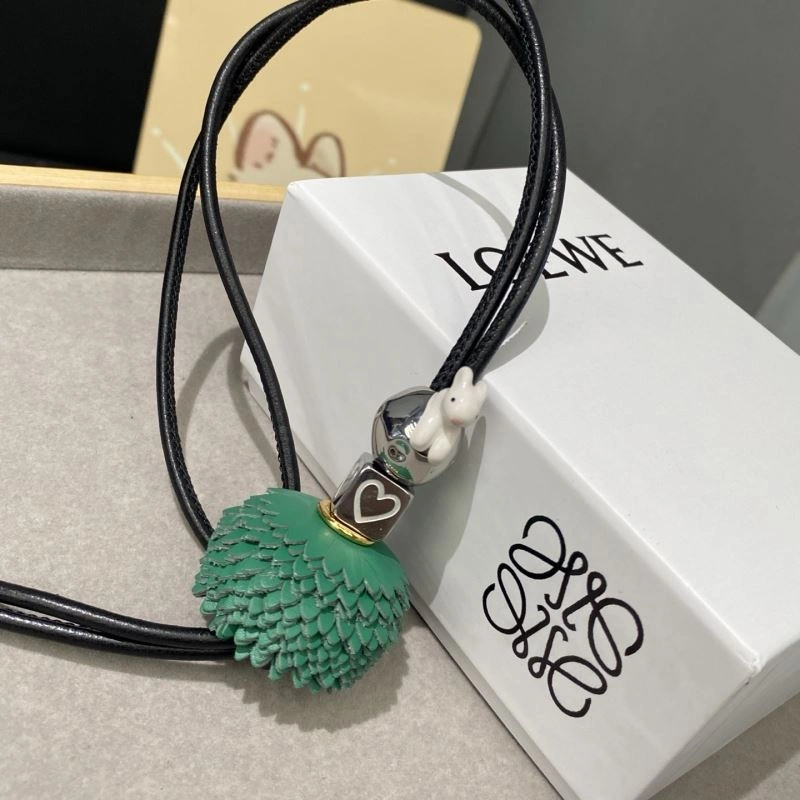 Original Loewe Ornaments