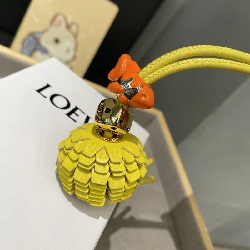 Value-priced Loewe Ornaments