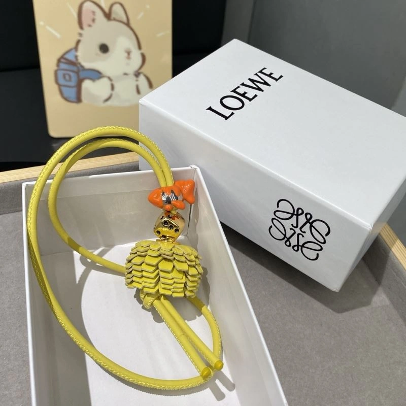 Value-priced Loewe Ornaments