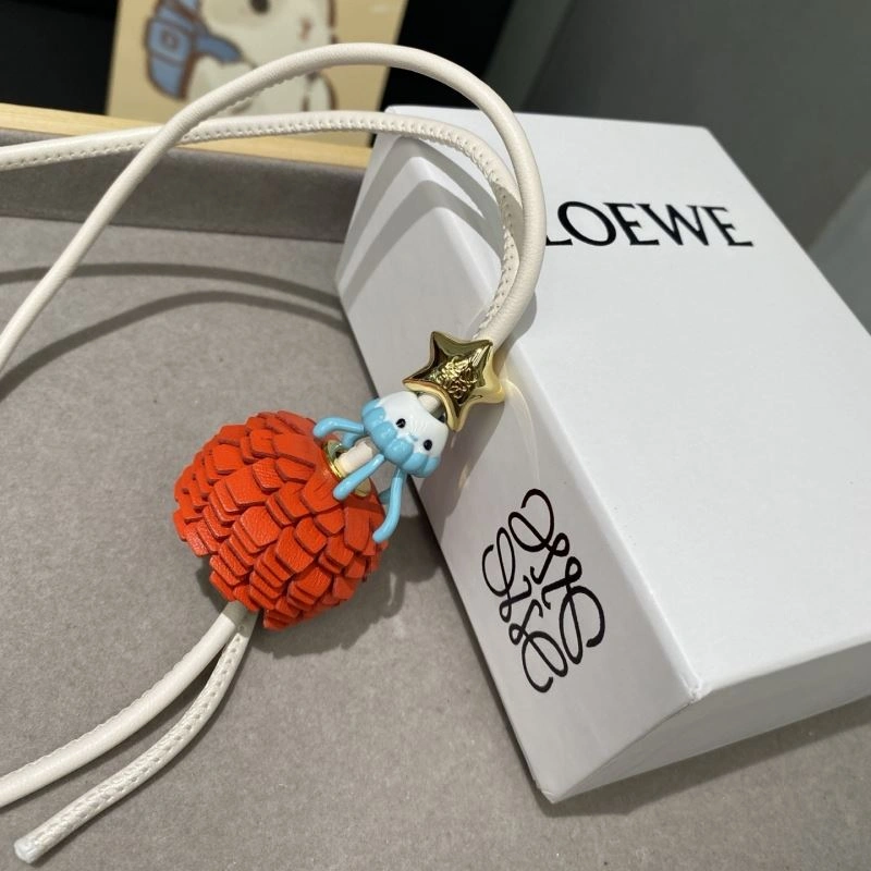 High accuracy Loewe Ornaments