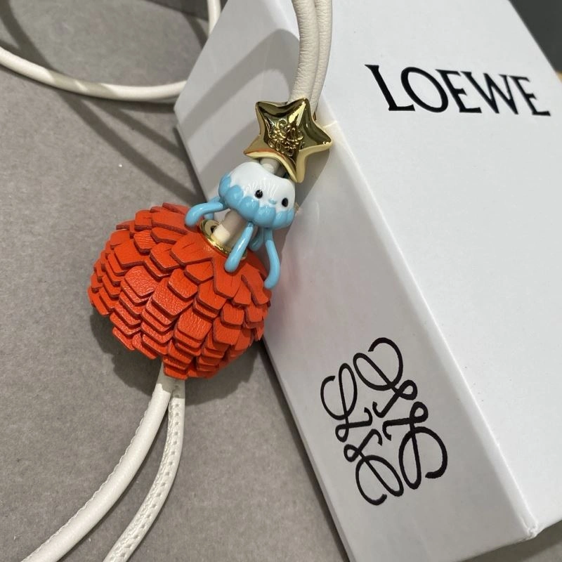 High accuracy Loewe Ornaments