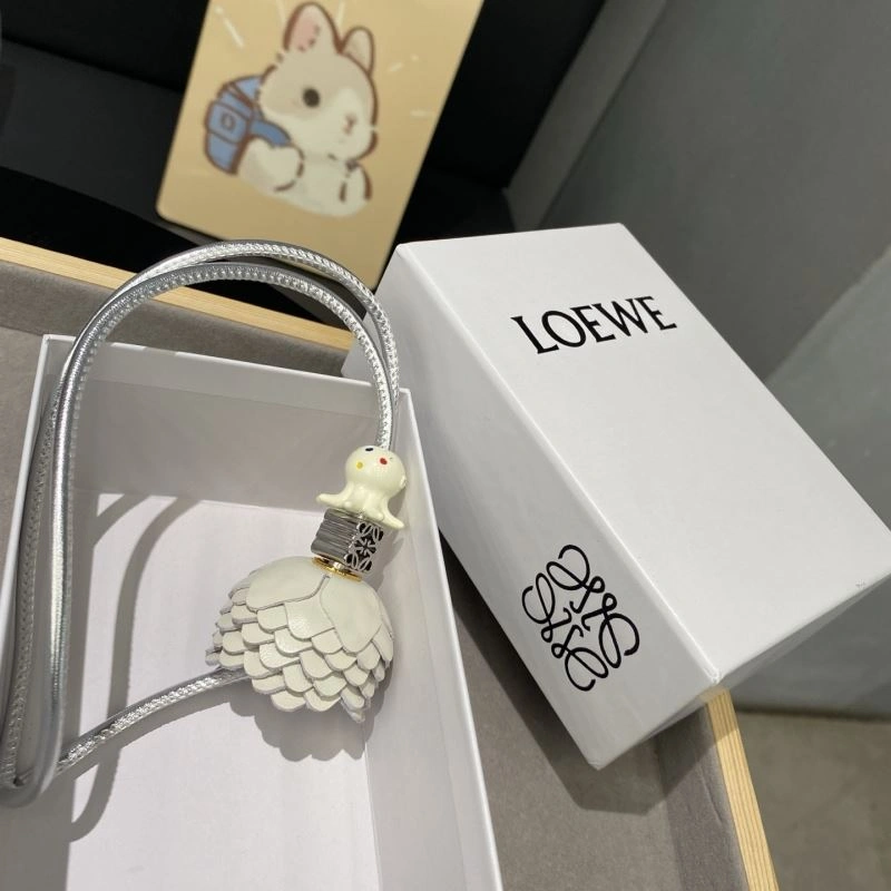 Exact replica Loewe Ornaments