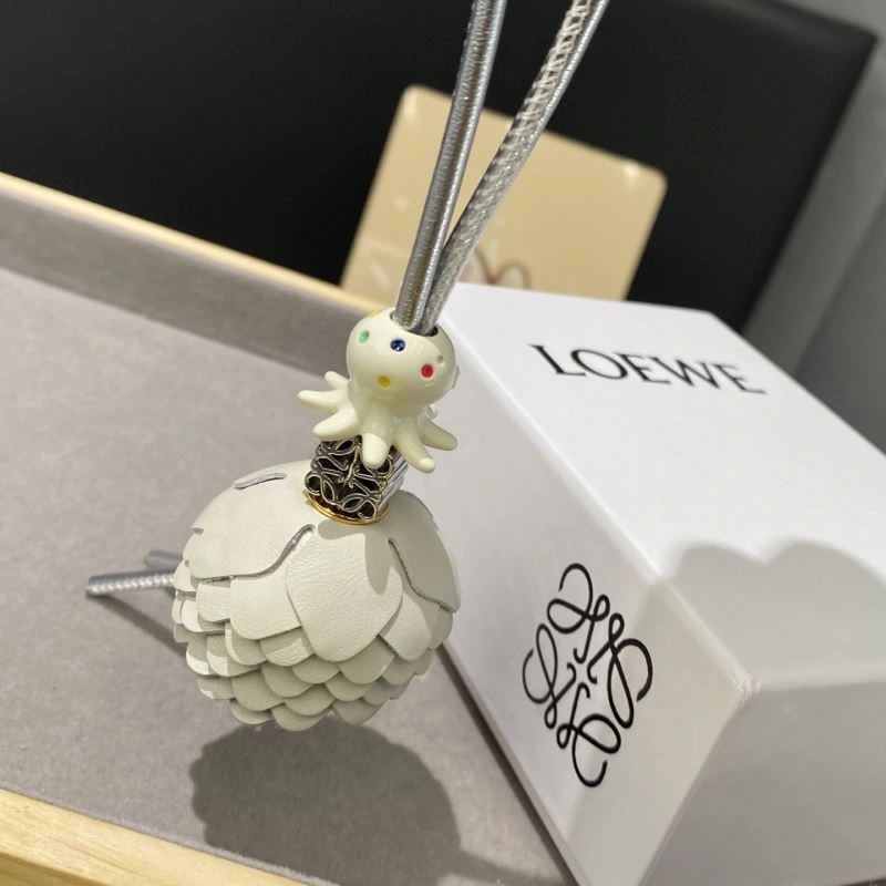 Exact replica Loewe Ornaments