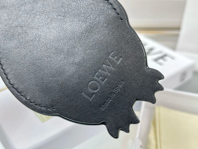 High accuracy Loewe Ornaments