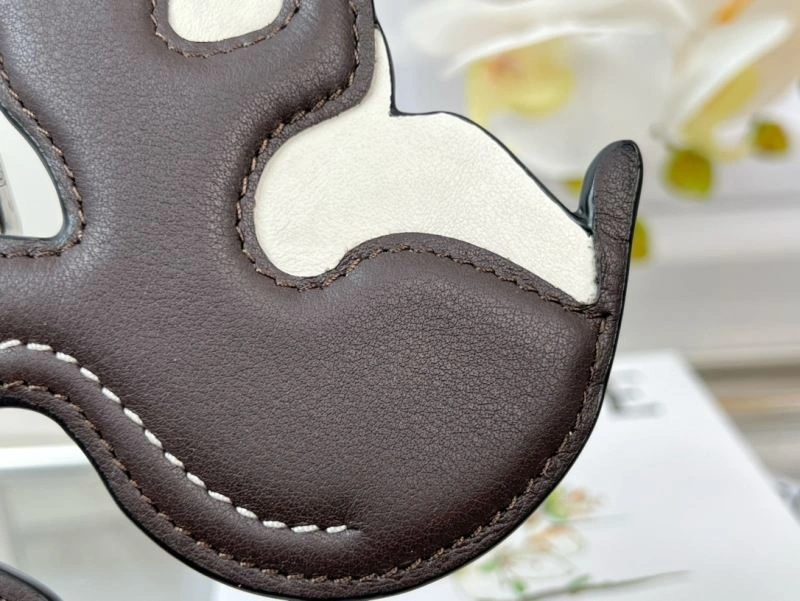 Accurate model Loewe Ornaments