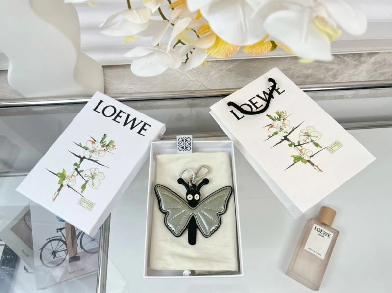 Exact replica Loewe Ornaments