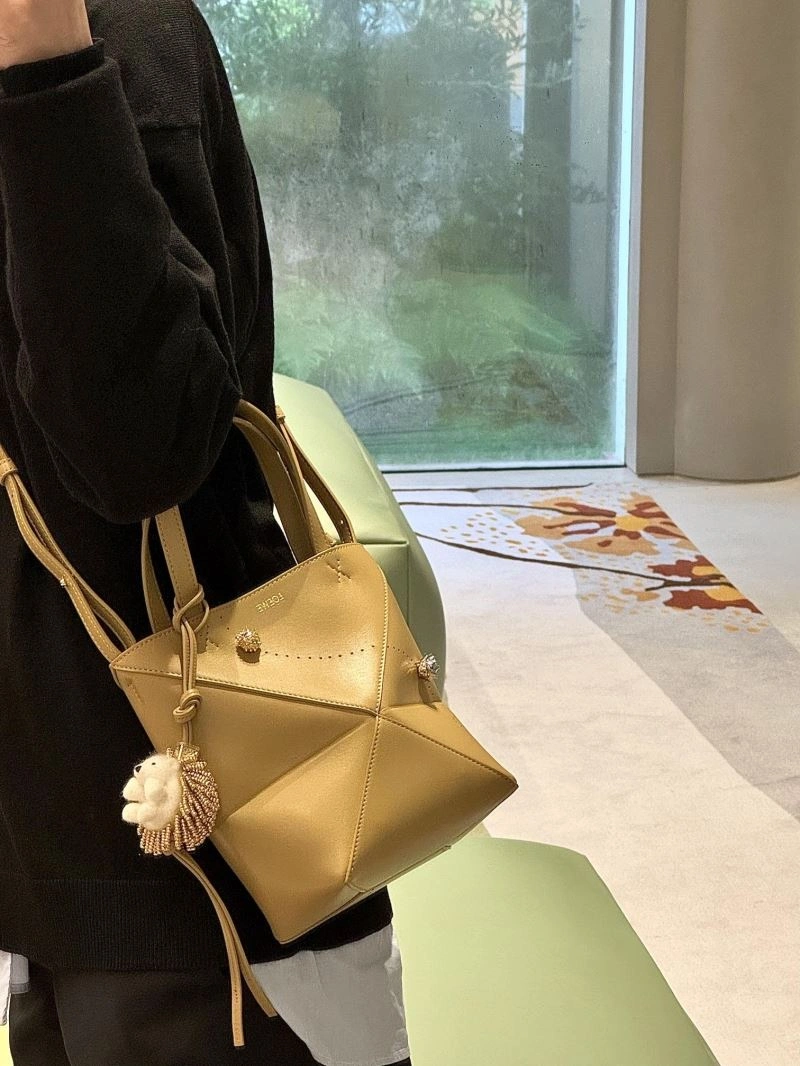Original Loewe Ornaments