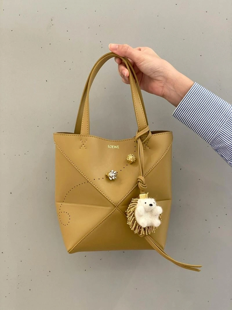 Original Loewe Ornaments
