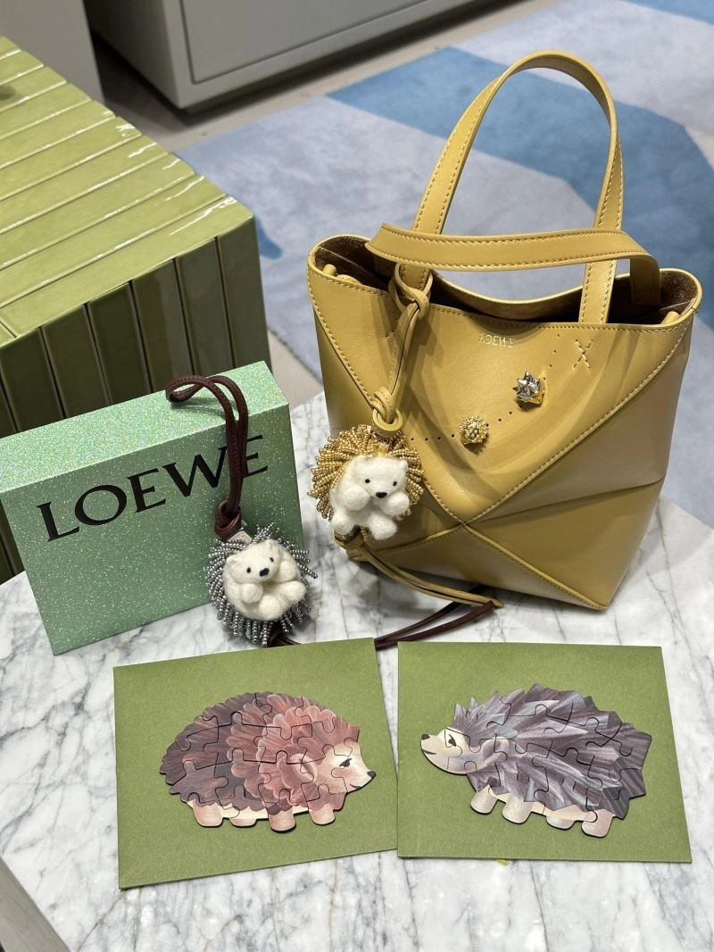 Original Loewe Ornaments