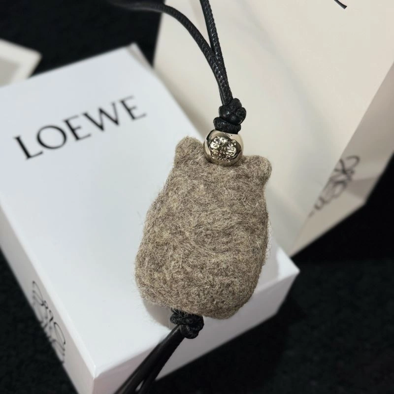 Accurate model Loewe Ornaments
