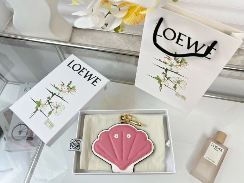 Accurate model Loewe Ornaments