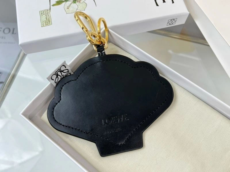 Accurate model Loewe Ornaments