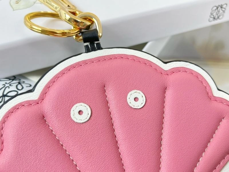 Accurate model Loewe Ornaments