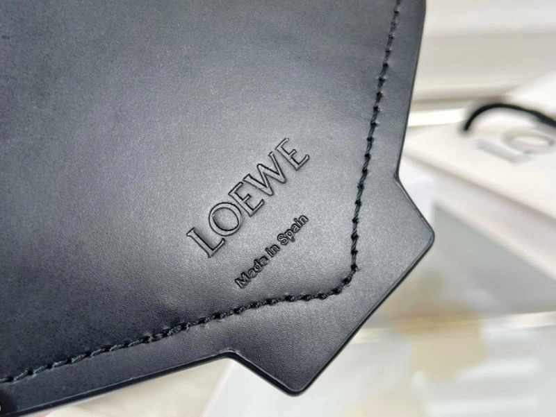 Accurate model Loewe Ornaments
