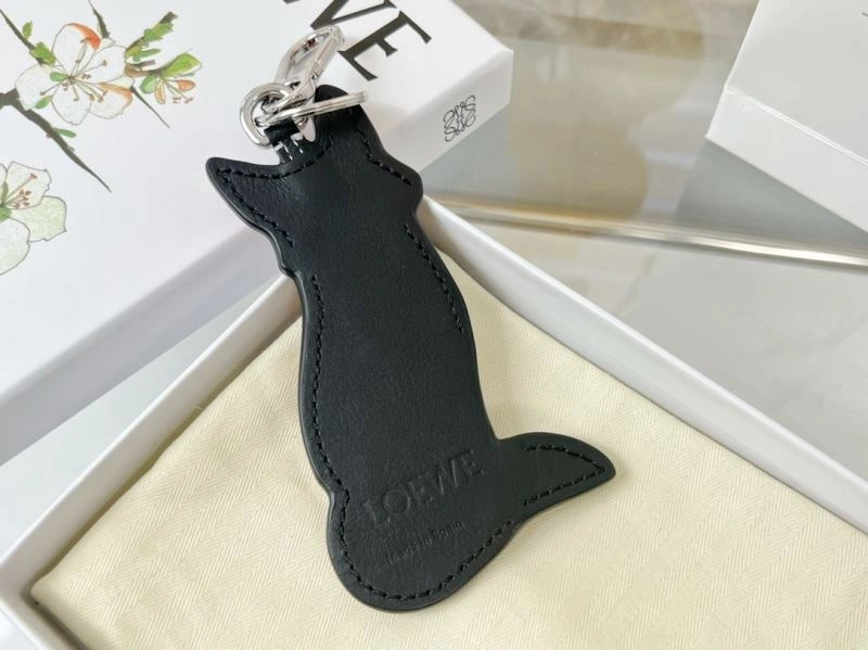 Factory-made Loewe Ornaments