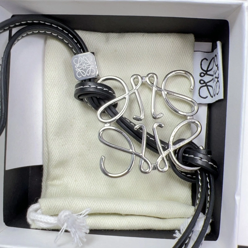 Affordable Loewe Ornaments