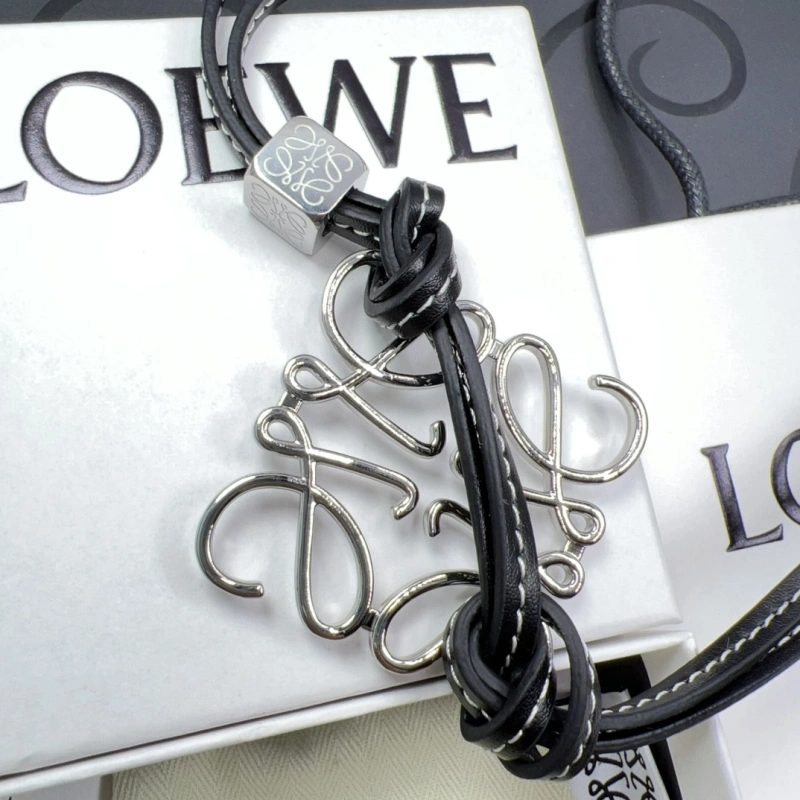 Affordable Loewe Ornaments