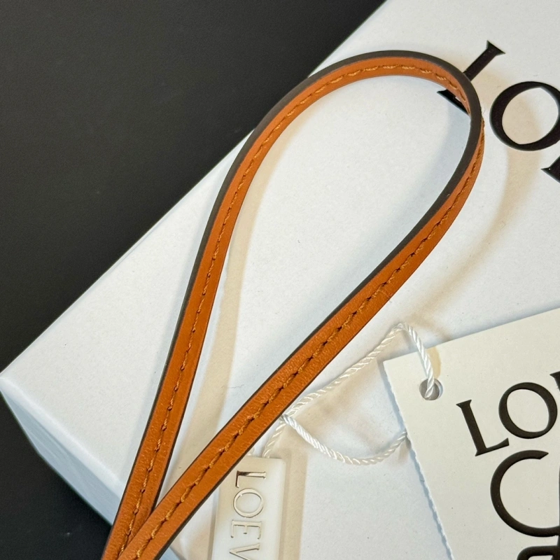 Real Loewe Ornaments