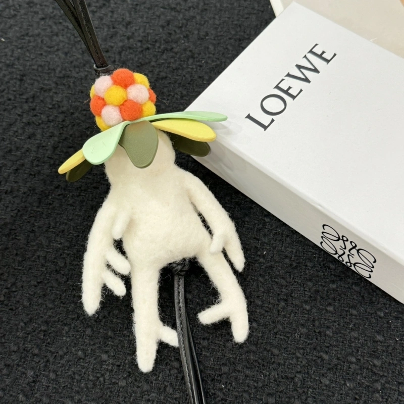 Bargain Loewe Ornaments