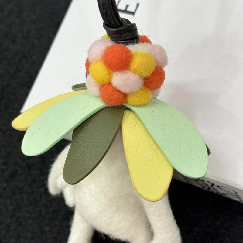 Bargain Loewe Ornaments