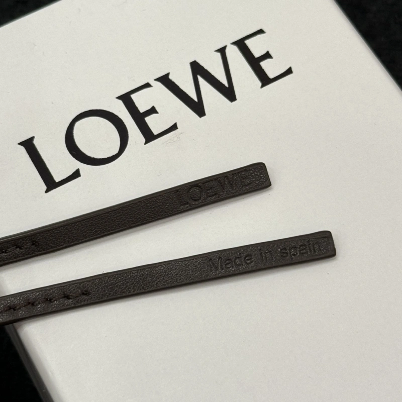 Value-priced Loewe Ornaments