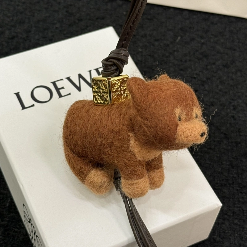 Value-priced Loewe Ornaments