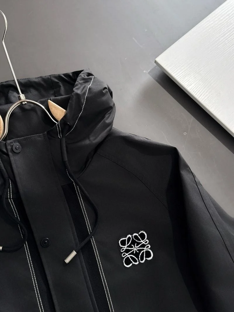 Official Loewe Outwear