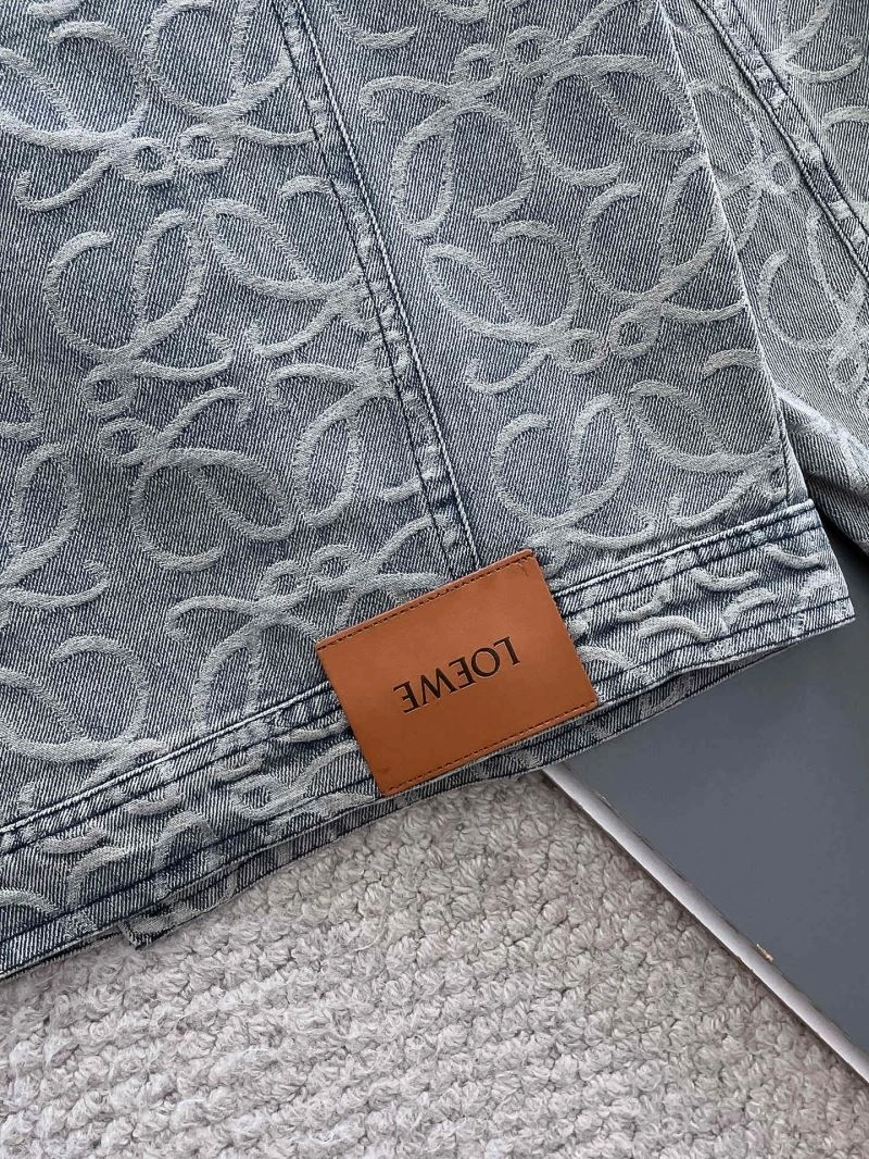 Official Loewe Outwear