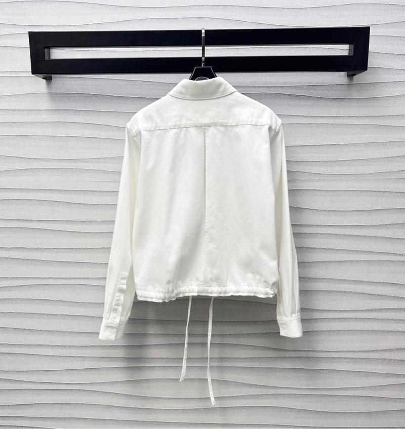 Low-cost Loewe Outwear