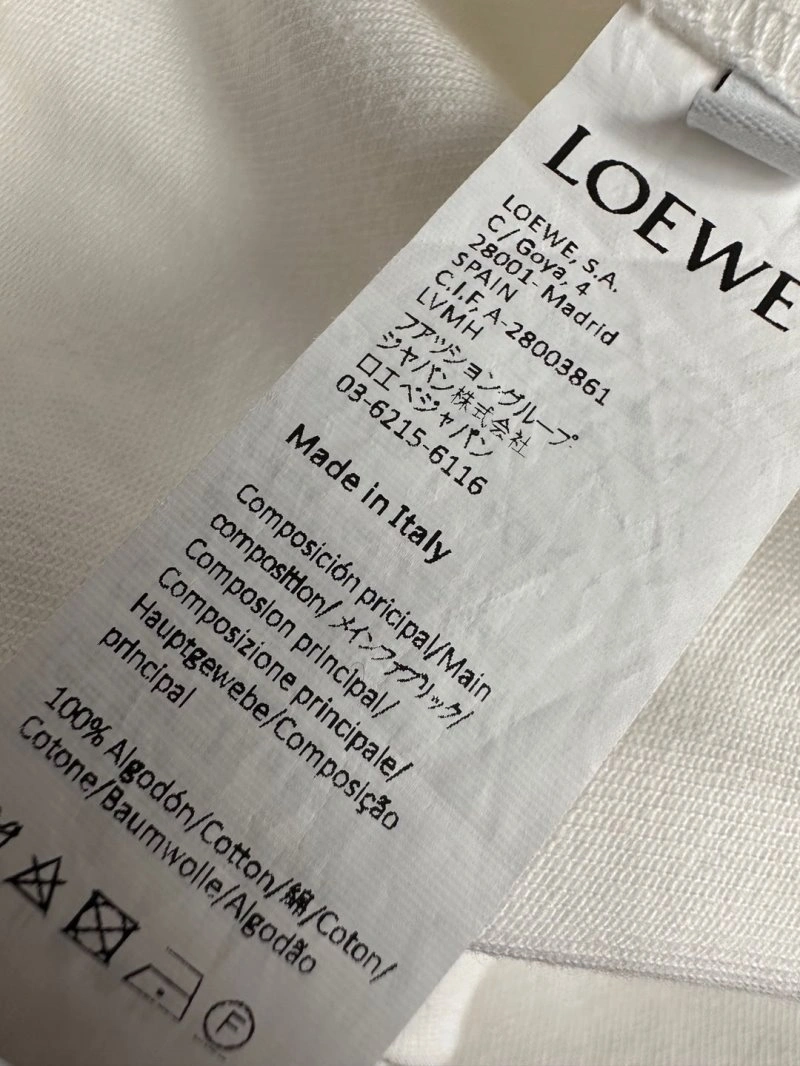 Low-cost Loewe Outwear