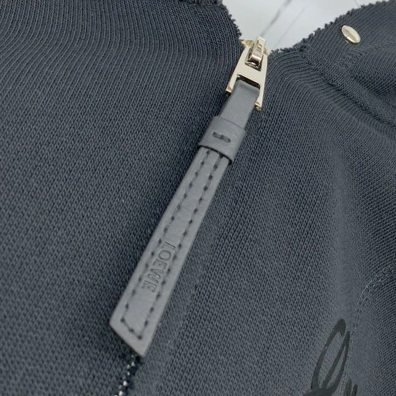 Exact replica Loewe Outwear
