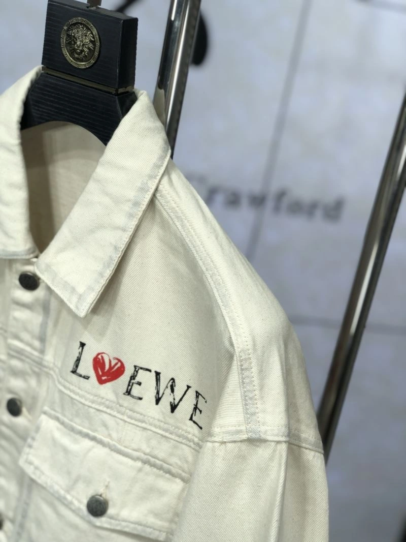 Low-cost Loewe Outwear