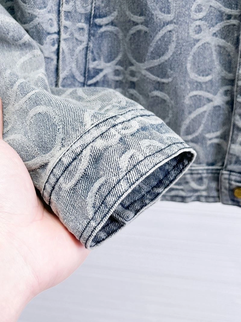Exact replica Loewe Outwear
