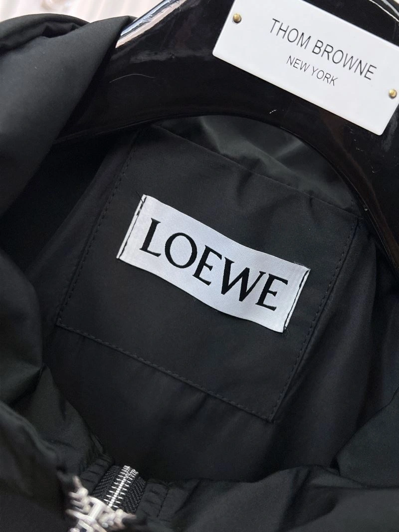 Low-cost Loewe Outwear