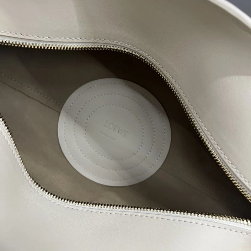 Accurate model Loewe Paseo Bags