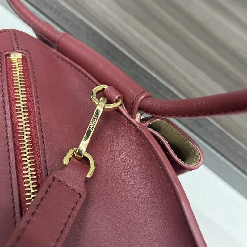 Low-cost Loewe Paseo Bags