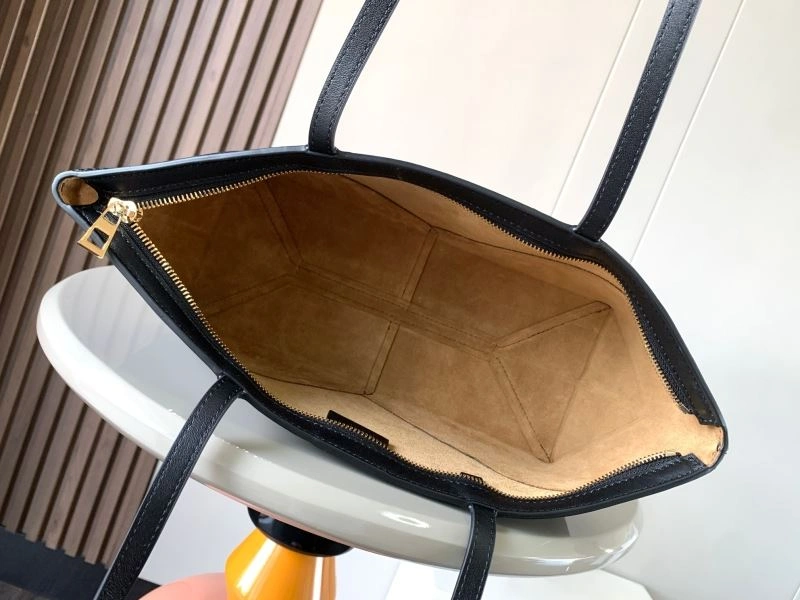 High fidelity Loewe Paseo Bags