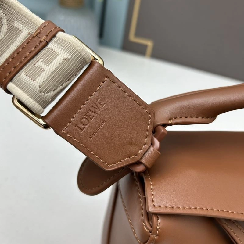 Cut-rate Loewe Puzzle Bags