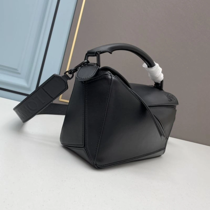 Accurate model Loewe Puzzle Bags