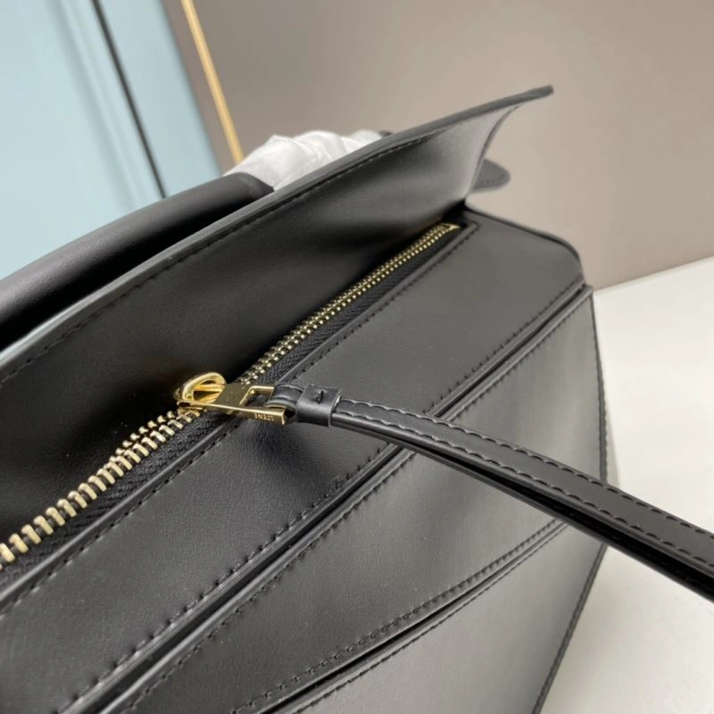 Accurate model Loewe Puzzle Bags