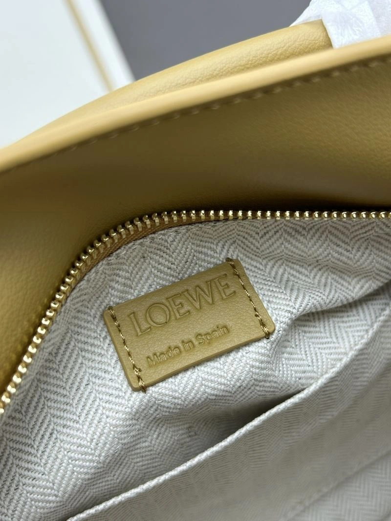 Reasonably priced Loewe Puzzle Bags