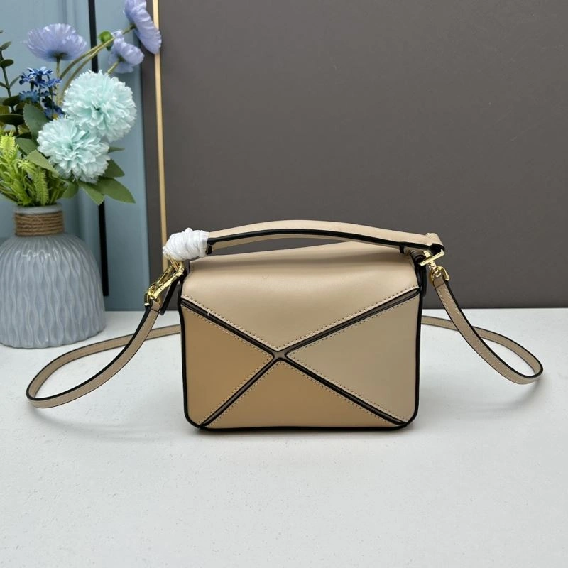 Bargain Loewe Puzzle Bags