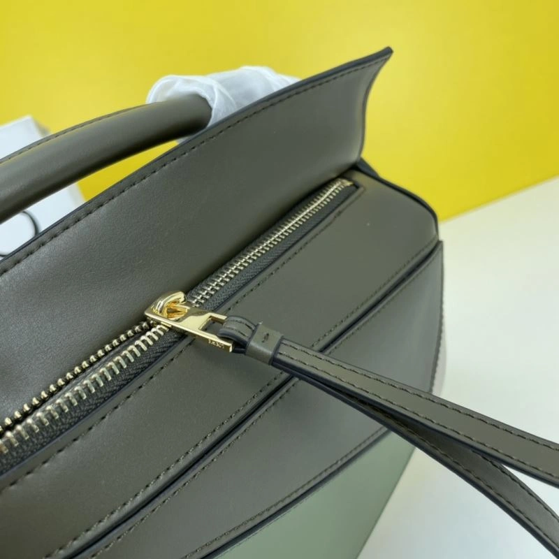 High fidelity Loewe Puzzle Bags