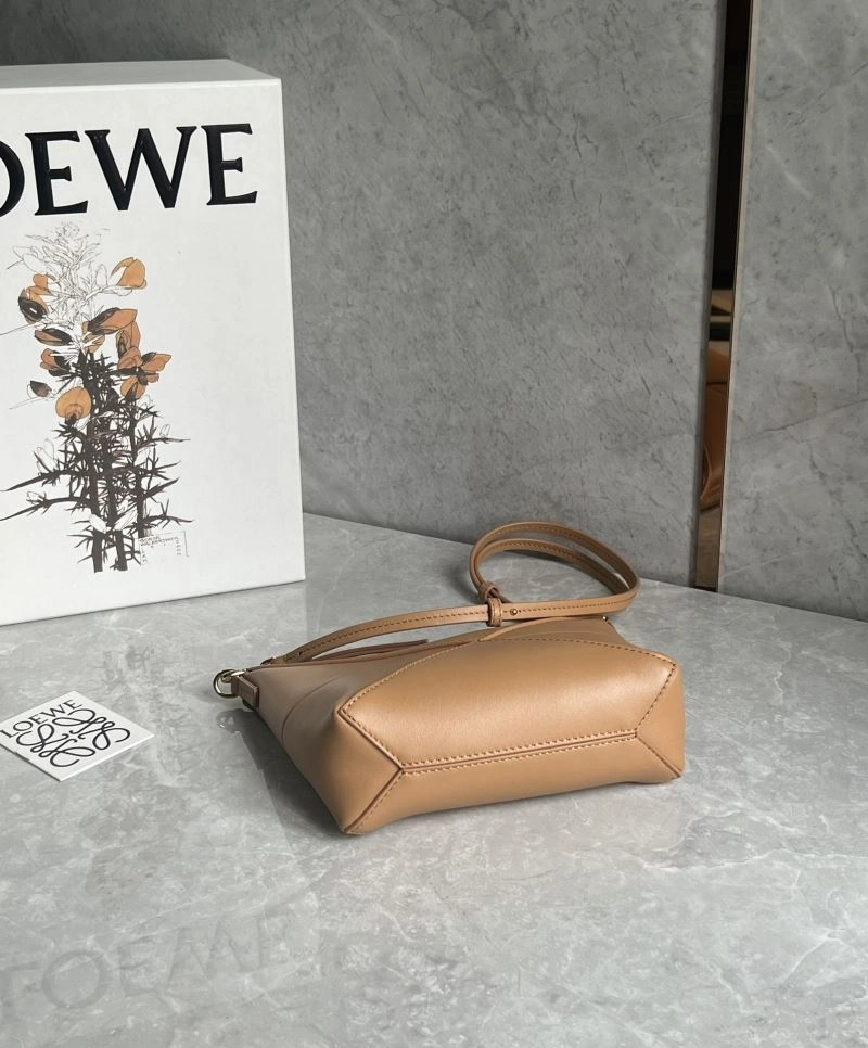 Reasonably priced Loewe Puzzle Bags