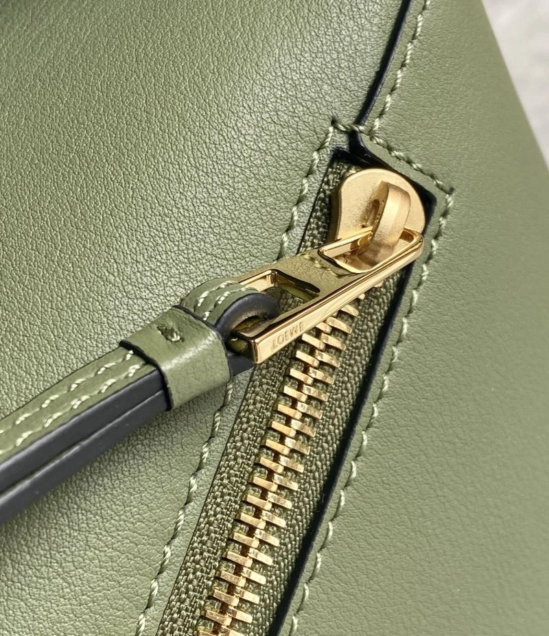 Reasonably priced Loewe Puzzle Bags